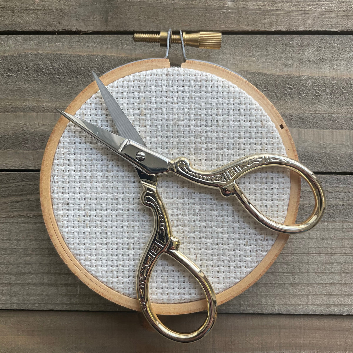 Classy Gold Embroidery Scissors – Grandma Girl Designs
